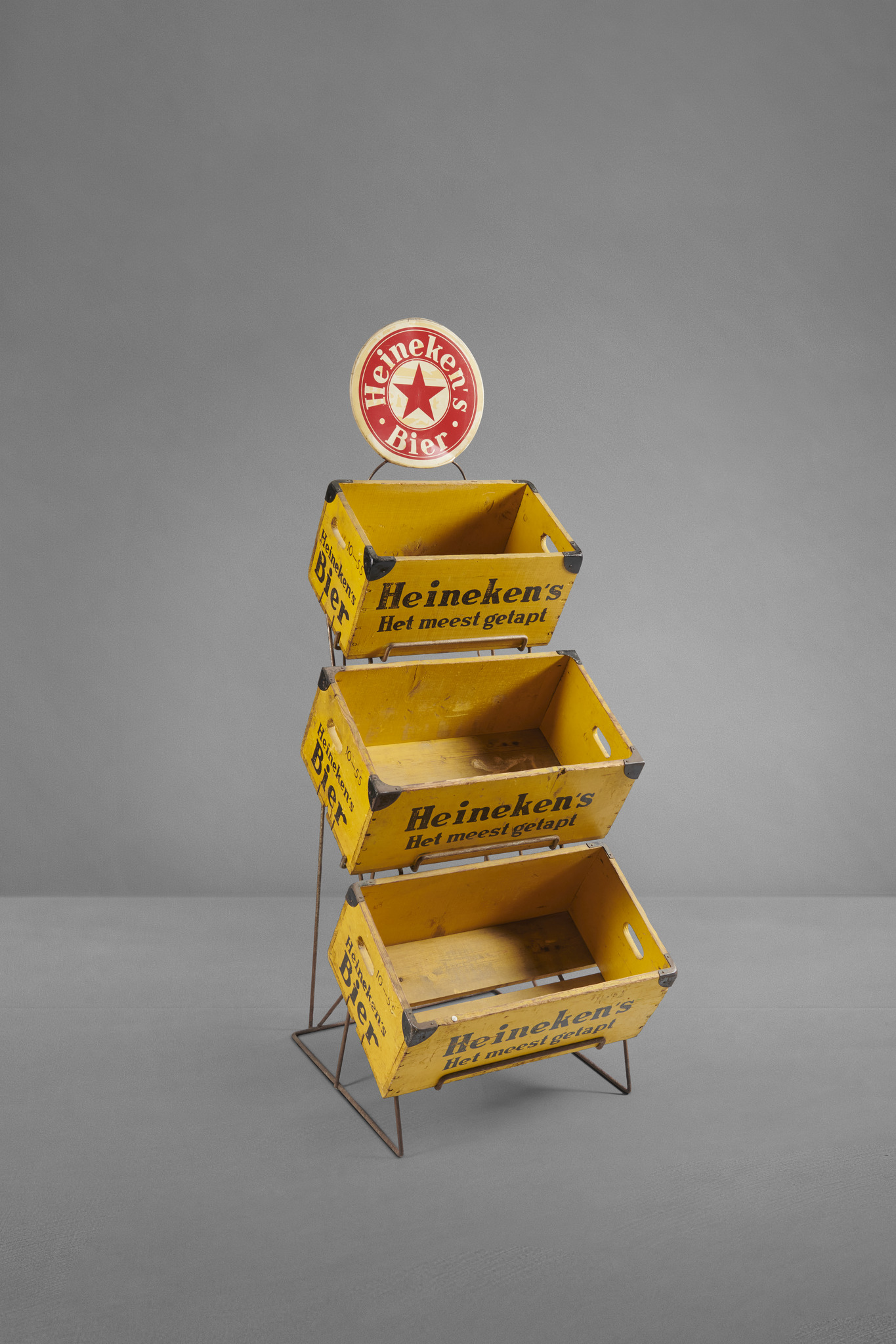 Crates of draught beer :: Heineken Collection Foundation